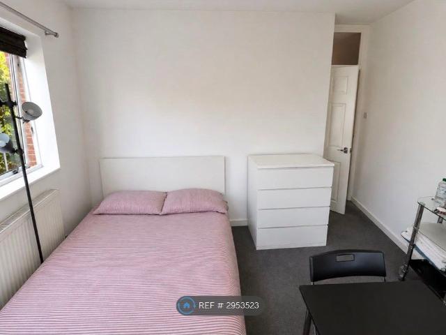 Kings Avenue, London SW4, Room to rent, £825 pcm | PrimeLocation