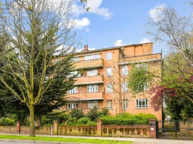 Kings Avenue, London, 1 Bedroom Flat