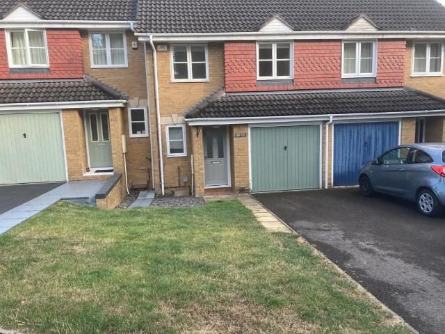Kings Chase, Brentwood CM14, 3 bed terraced house to rent, £2,300 pcm | PrimeLocation