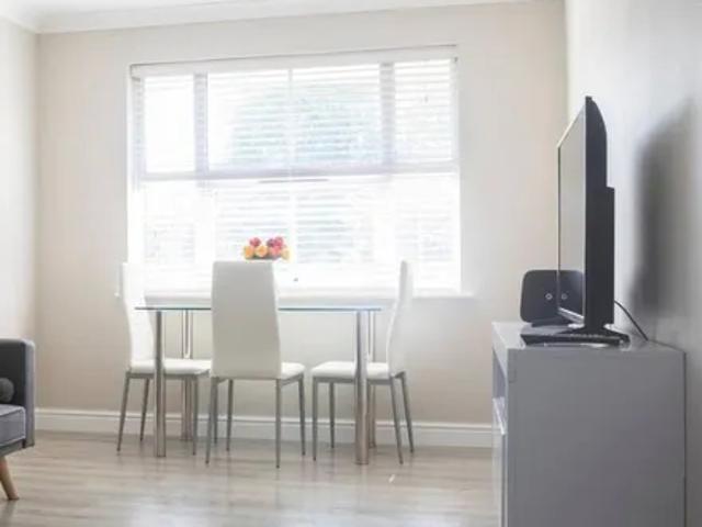 Kings Court, Bessborough Road, London, SW15 4AB, United Kingdom | 1 bed apartment for rent #128598991 | Rentberry