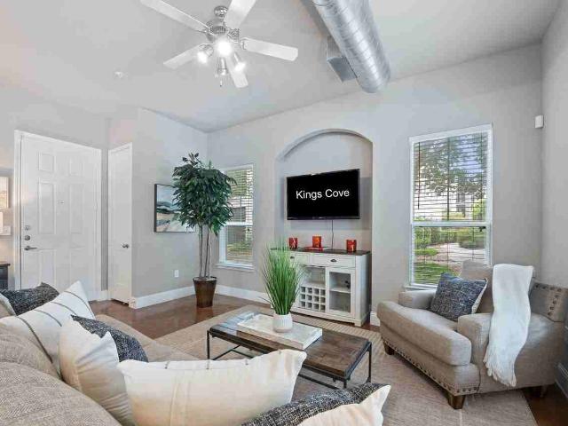 Kings Cove 3 Bedroom Apartment for Rent at 4920 Magnolia Cove Dr, Houston, TX 77345 Lake Houston