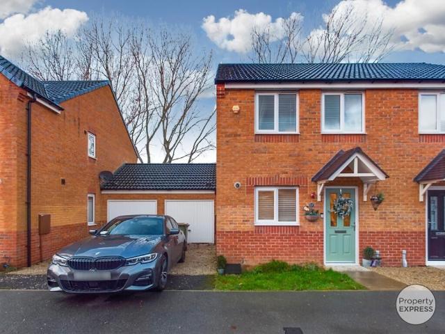 Kings Close, Middlesbrough TS6, 3 bed semi detached house to rent, £850 pcm | PrimeLocation