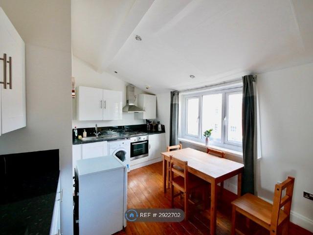Kings Cross Road, London WC1X, 3 bed flat to rent, £3,350 pcm | PrimeLocation