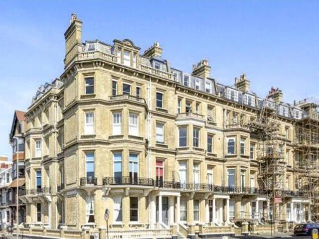Kings Gardens, Hove, 2 Bedroom Apartment