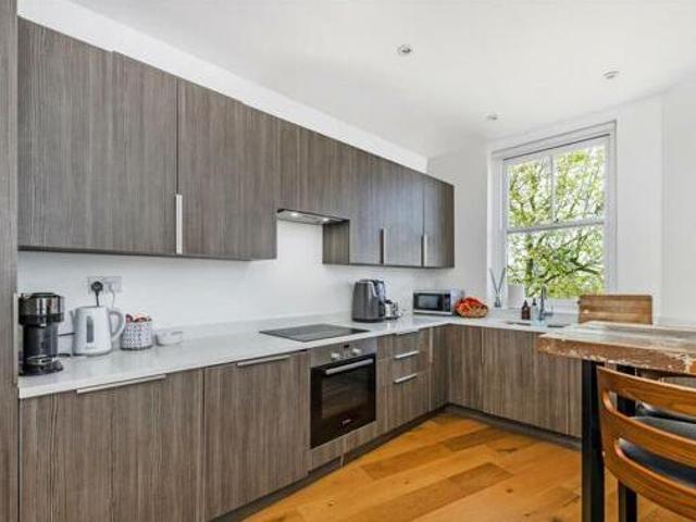 Kings Gardens, West Hampstead, 2 Bedroom Apartment