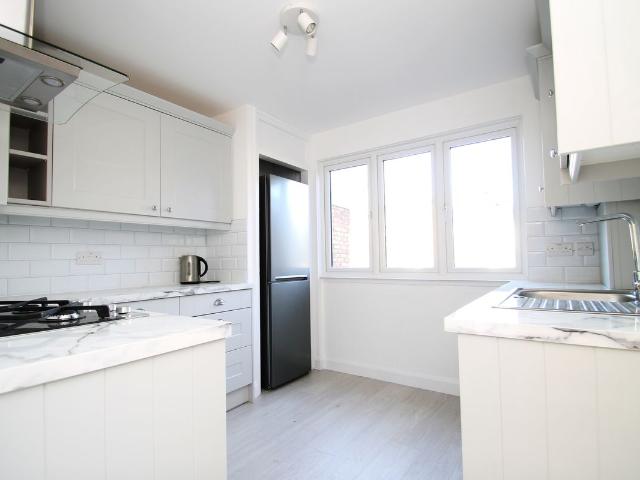 Kings Hall Road, Beckenham BR3, 3 bed property to rent, £2,500 pcm | PrimeLocation