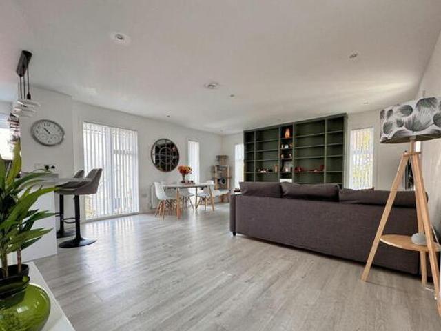 Kings Hill, Edgar Close, West Malling, 2 Bedroom Semi detached