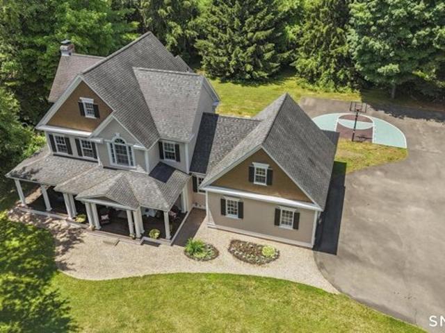 Kings Hwy, North Haven, Home For Sale