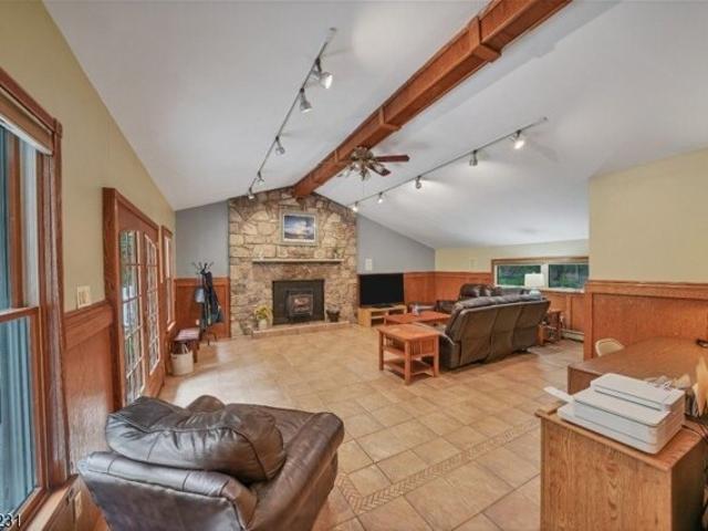 Kings Hwy, Washington Township, Home For Sale