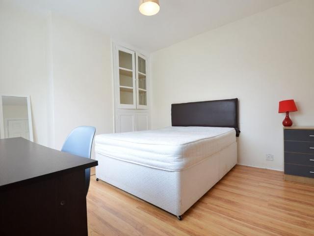 Kings Lane, Englefield Green, Egham TW20, Room to rent, £800 pcm | PrimeLocation