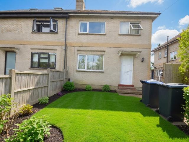 Kings Lane, Englefield Green TW20, Room to rent, £900 pcm | PrimeLocation