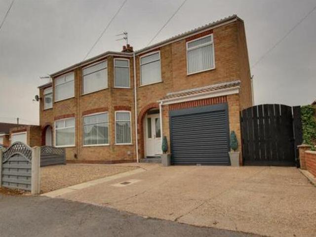 Kings Mead, Woodmansey, 4 Bedroom Semi detached