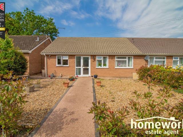 Kings Park, Dereham NR19, 3 bed semi detached bungalow to rent, £1,150 pcm | PrimeLocation