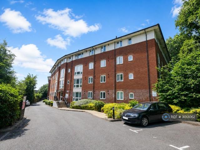 Kings Place, Hatfield, AL9 2 bed flat to rent £1,550 pcm £358 pw