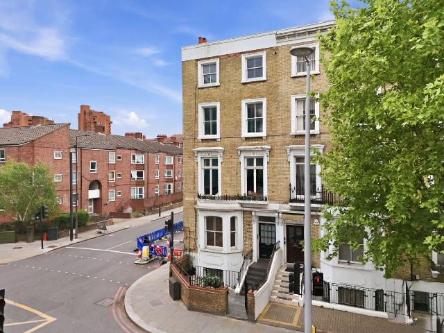 King's Rd, London SW10, 2 bed flat to rent, £2,750 pcm | PrimeLocation