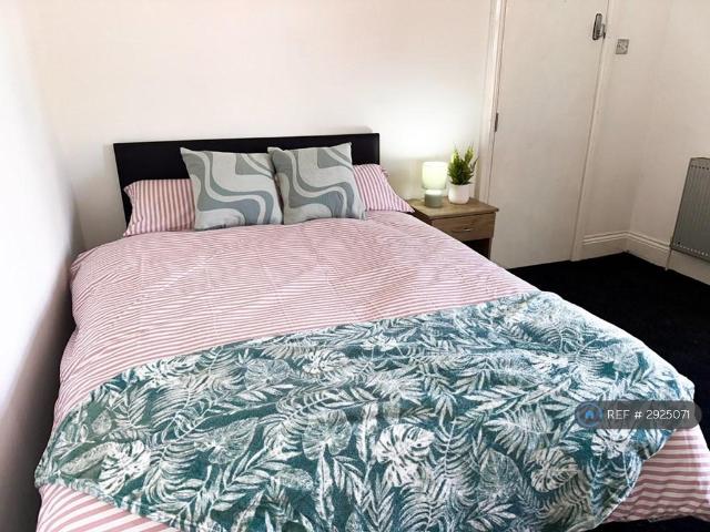 Kings Road, Birmingham, B23 1 bed in a house share to rent £1,480 pcm £342 pw
