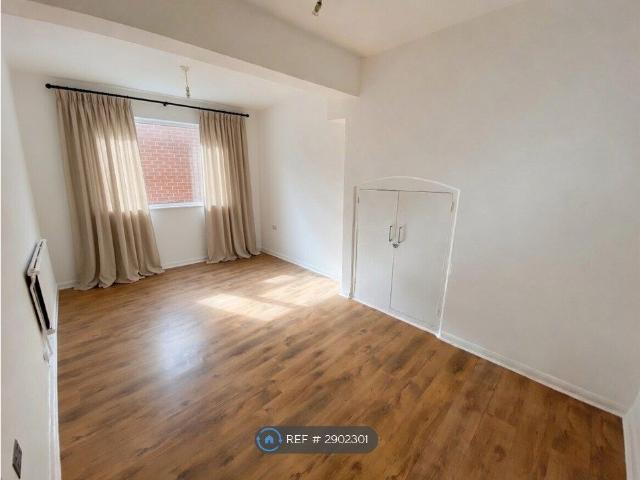 Kings Road, Bournemouth BH3, 2 bed flat to rent, £1,100 pcm | PrimeLocation