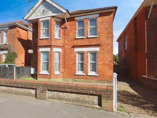 Kings Road, Bournemouth BH3, 2 bed property to rent, £1,350 pcm | PrimeLocation