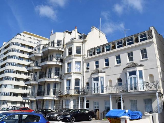 Kings Road, Brighton BN1, 1 bed flat to rent, £1,350 pcm | PrimeLocation