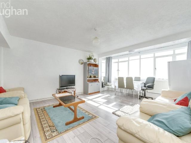 Kings Road, Brighton BN1, 2 bed flat to rent, £1,700 pcm | PrimeLocation