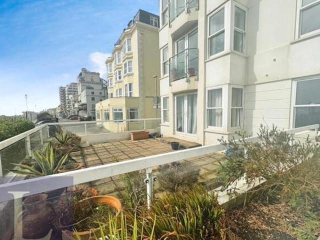 Kings Road, Brighton, 3 Bedroom Flat
