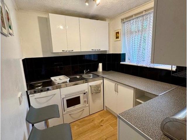 Kings Road, Chatham ME5, 1 bed flat to rent, £1,000 pcm | PrimeLocation