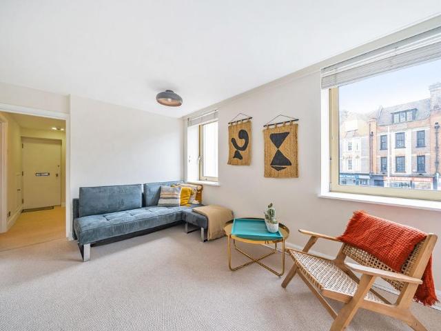 Kings Road, Chelsea, London, SW3 1 bed flat to rent £2,492 pcm £575 pw