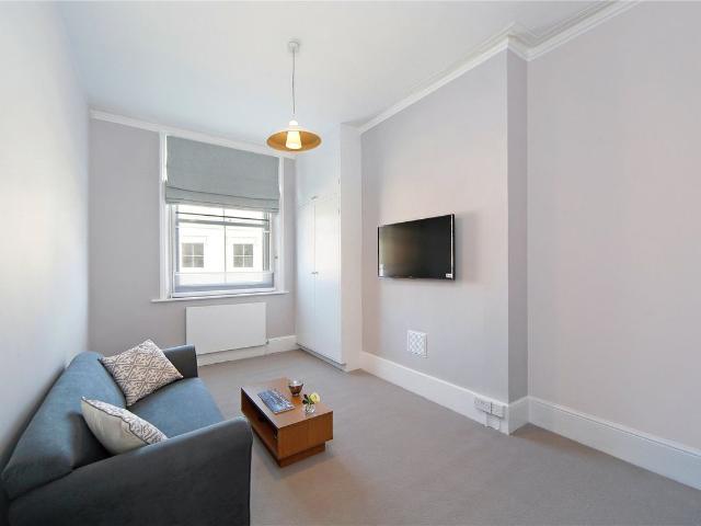 Kings Road, Chelsea, London SW3, 1 bed flat to rent, £2,700 pcm | PrimeLocation