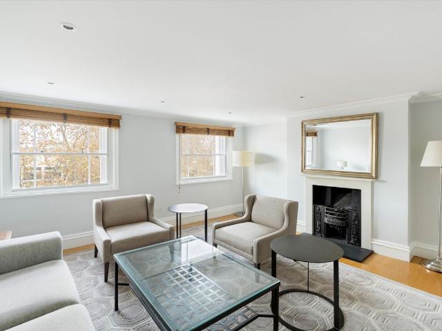 Kings Road, Chelsea, London SW3, 2 bed flat to rent, £5,200 pcm | PrimeLocation