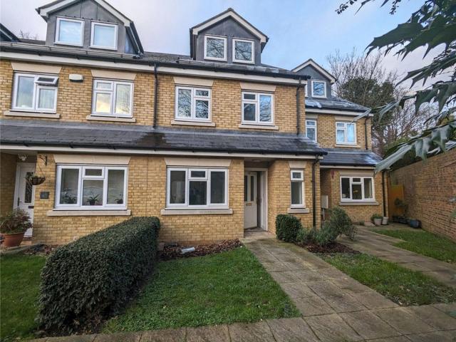 Kings Road, Croydon, 4 SE25, Room to rent, £1,500 pcm | PrimeLocation