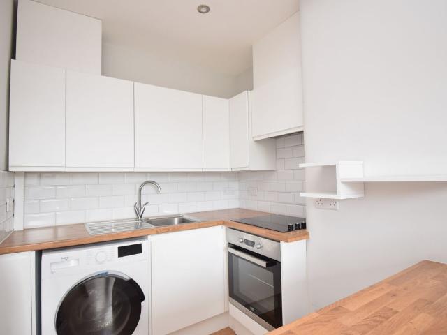 Kings Road, Edinburgh EH15, 1 bed flat to rent, £1,050 pcm | PrimeLocation