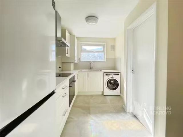 Kings Road, Egham, Surrey, TW20 9BN