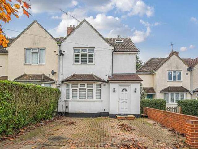 Kings Road, Harrow, 3 Bedroom End