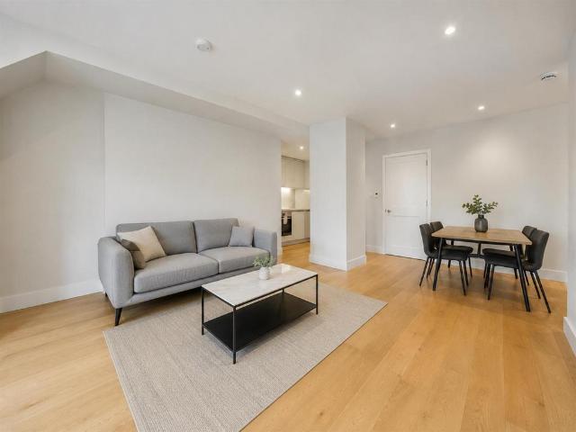Kings Road, London SW3 1 bed apartment to rent £3,900 pcm £900 pw