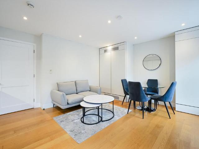 Kings Road, London SW3 1 bed flat to rent £3,878 pcm £895 pw