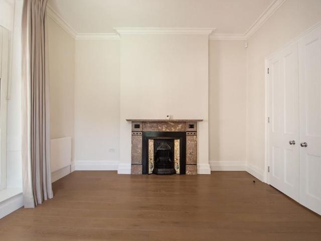 Kings Road, London SW3, 2 bed flat to rent, £7,583 pcm | PrimeLocation