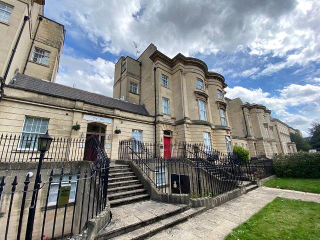 Kings Road, Reading, RG1 2 bed apartment to rent £1,650 pcm £381 pw