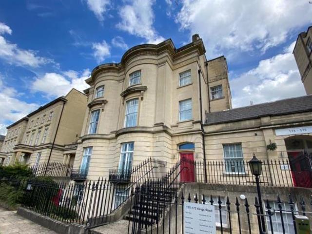 Kings Road, Reading, RG1 2 bed flat to rent £1,650 pcm £381 pw