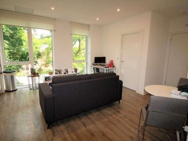 Kings Road, Reading, RG1
