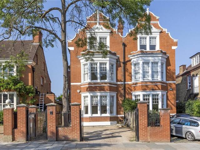 Kings Road, Richmond, Surrey, TW10 6 bed semi detached house to rent £13,500 pcm £3,115 pw