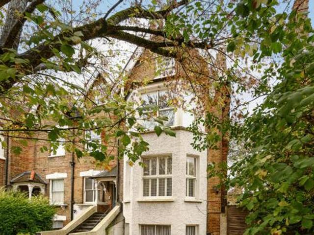 Kings Road, Richmond, 2 Bedroom Apartment
