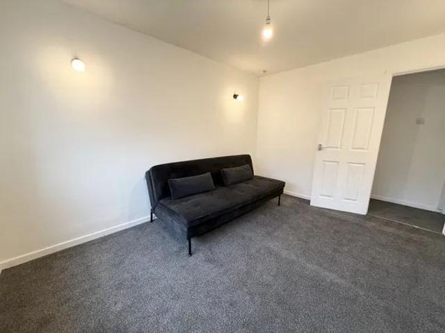 Kings Road, St Helens WA10 3HT