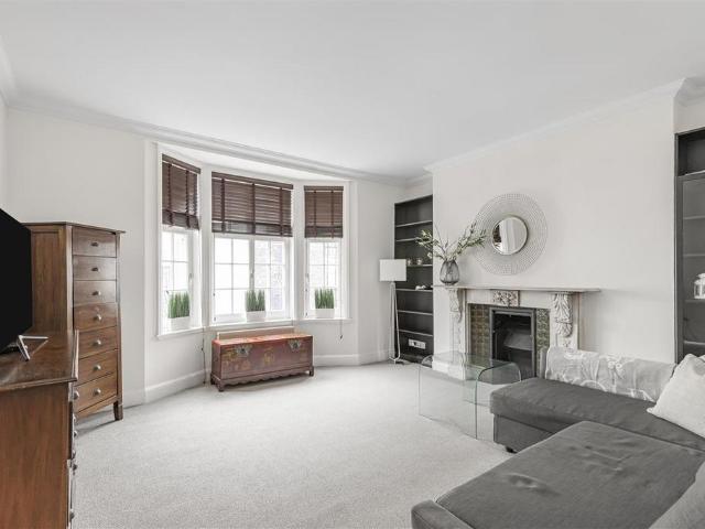 Kings Road, SW3 1 bed flat to rent £3,000 pcm £692 pw