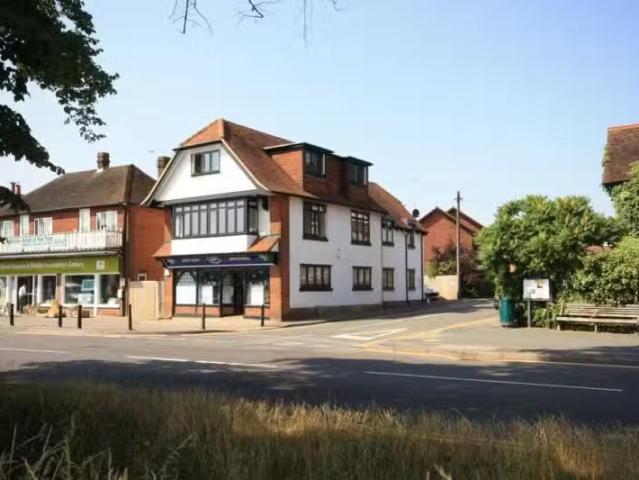 Kings Road, Shalford, GU4 8JU