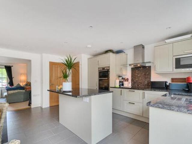Kings Road, Shalford, 3 Bedroom Terraced