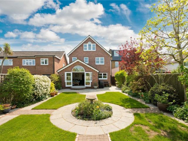 Kings Road, Walton On Thames, Surrey KT12, 5 bed detached house to rent, £6,250 pcm | PrimeLocation
