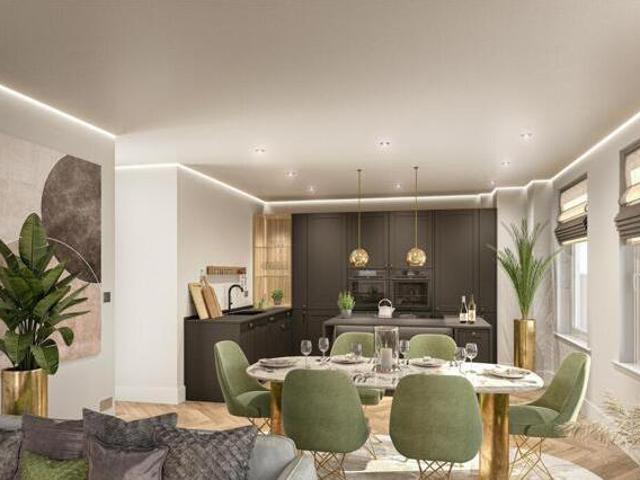 Kings Street, London, 2 Bedroom Apartment