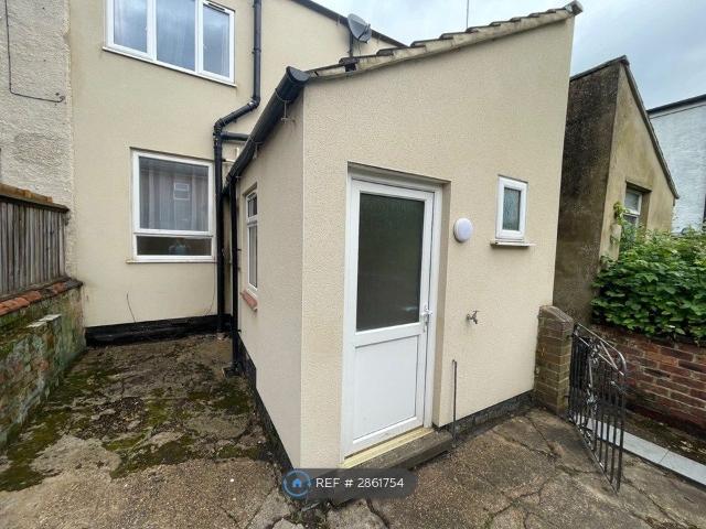 Kings Street, Wellingborough NN8, 1 bed flat to rent, £725 pcm | PrimeLocation