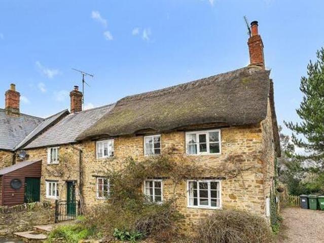 Kings Sutton, Northamptonshire, 3 Bedroom Cottage