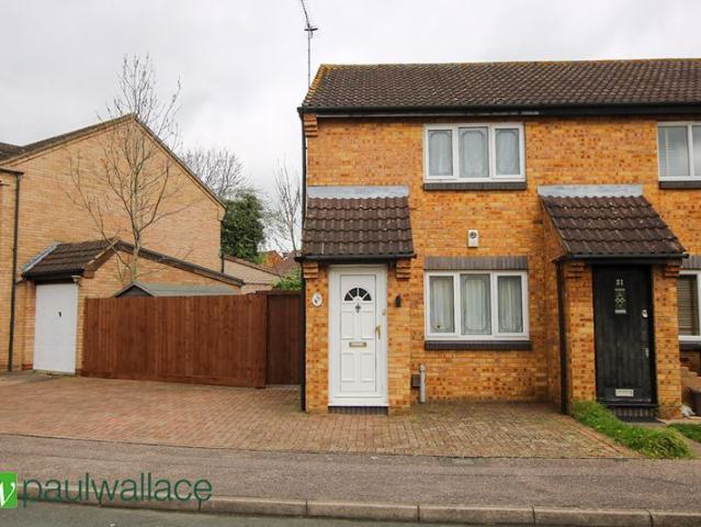 Kingsmead, Cheshunt EN8, 2 bed end terrace house to rent, £1,500 pcm | PrimeLocation